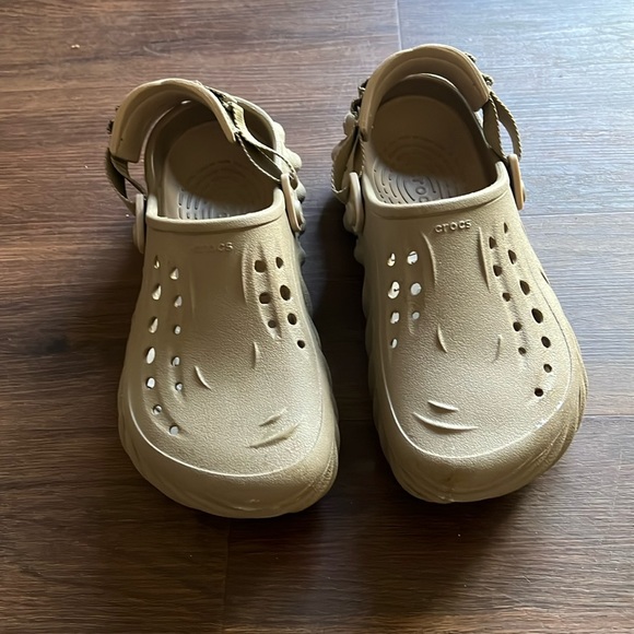 CROCS | Shoes | Crocs Brown M6 W8 | Poshmark